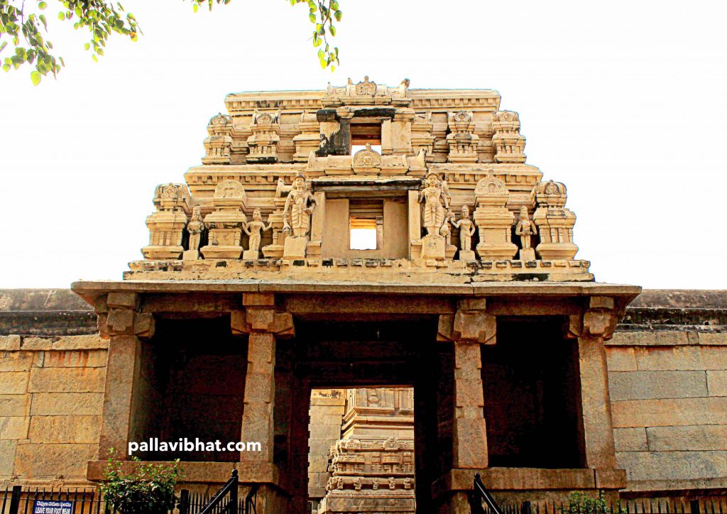 Lepakshi - Drive from Bangalore : Weekend Travelogue - Pallavi Bhat